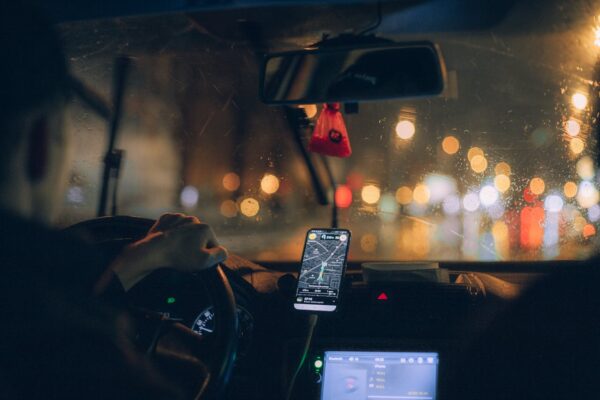 Can I Use Google Maps Without Internet While Abroad?