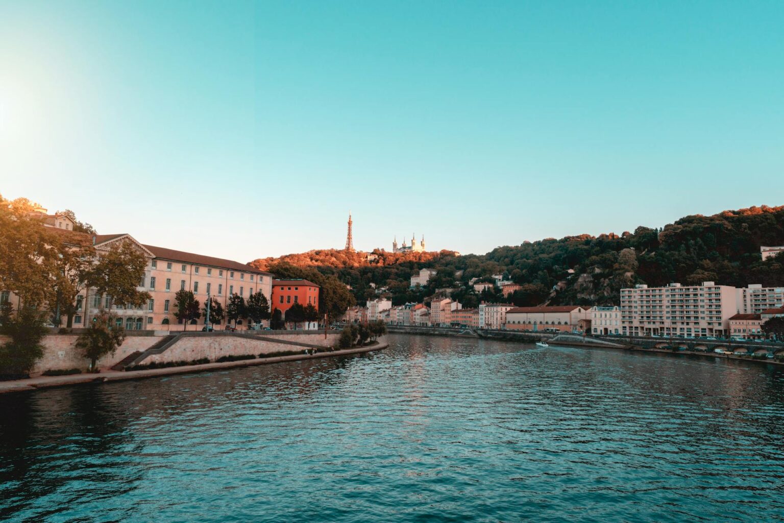 Solo in Lyon: Safety Tips & Itinerary for First-Time Travelers