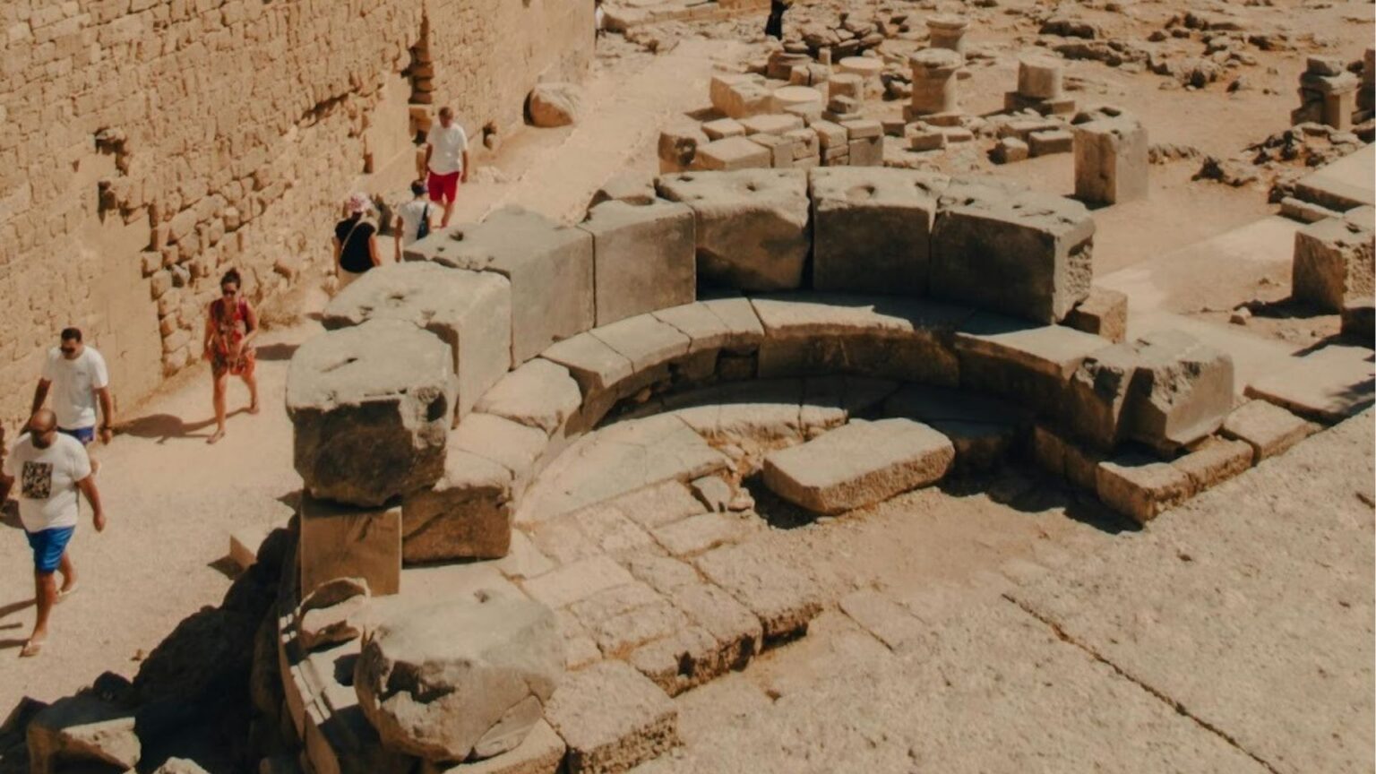 Smart Suitcase Packing Tips for Rhodes’ Beaches and History